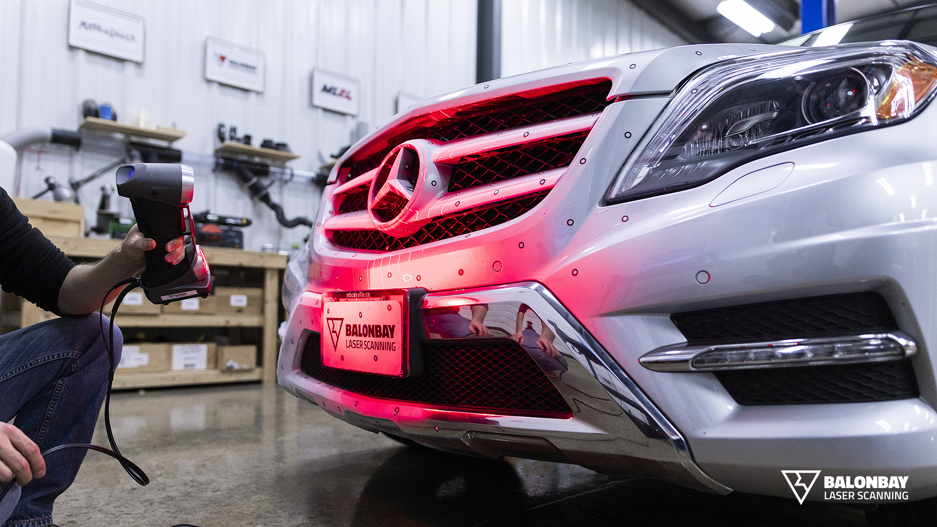 Laser Scanning Mercedes-Benz GLK 350 | Balonbay 3D Laser Scanning